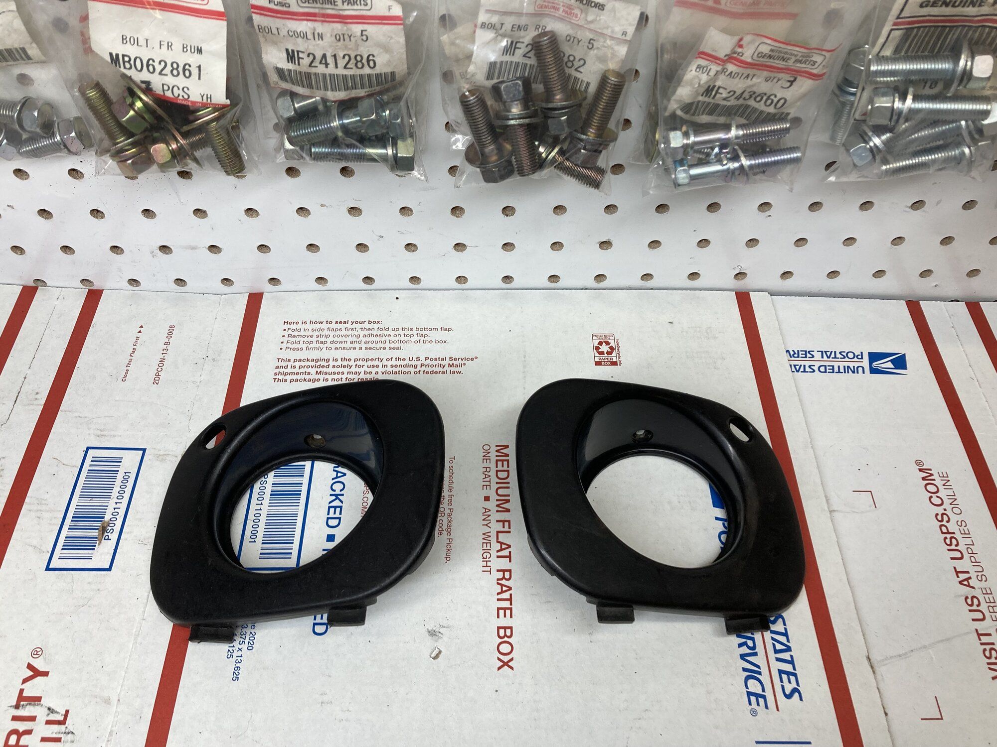 2g - 2GB Eclipse Fog Light Bezel Trim | DSMtuners.com
